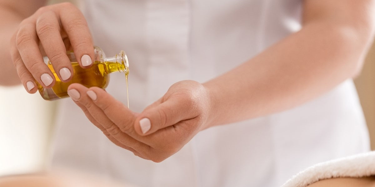 Massaging With Olive Oil Techniques enhancing both physical and mental ...