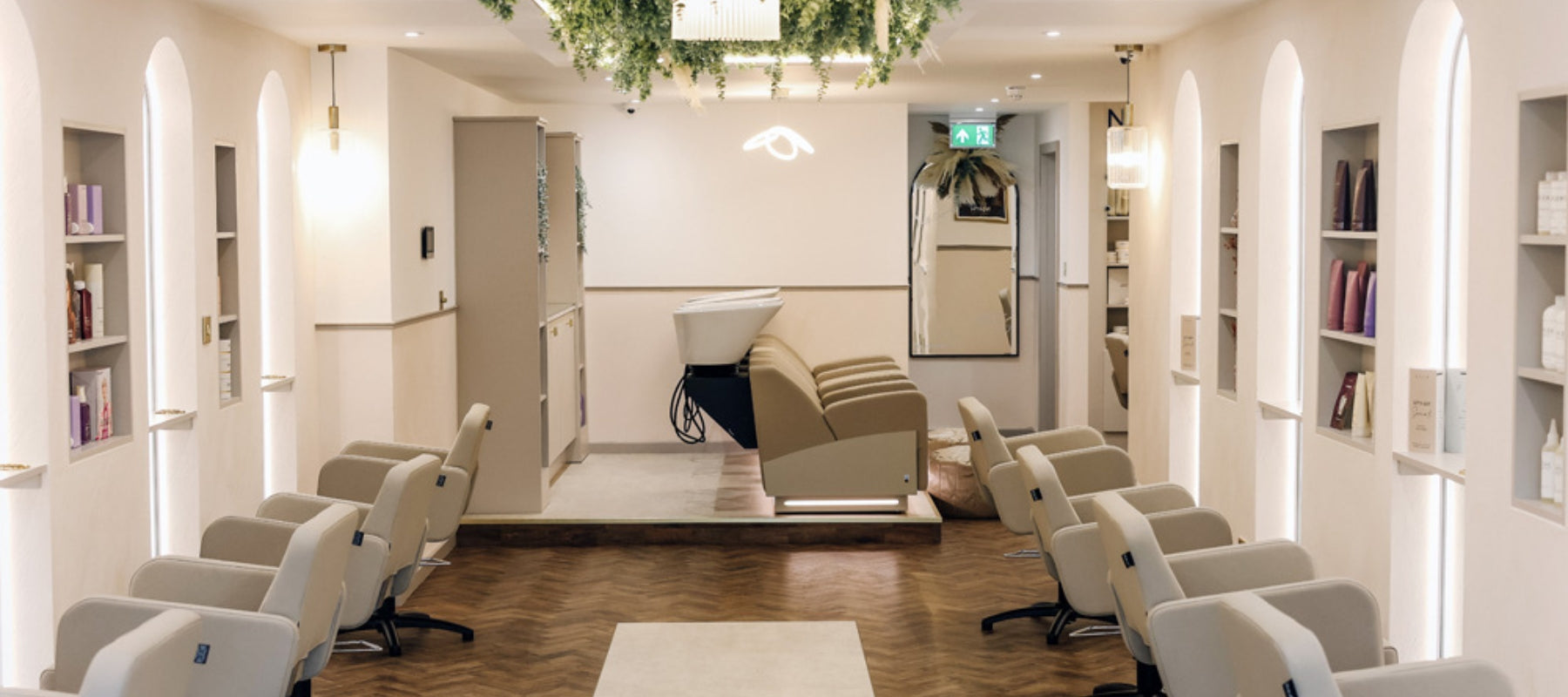 What Are the Essential Salon Equipment Pieces? – Natural Living